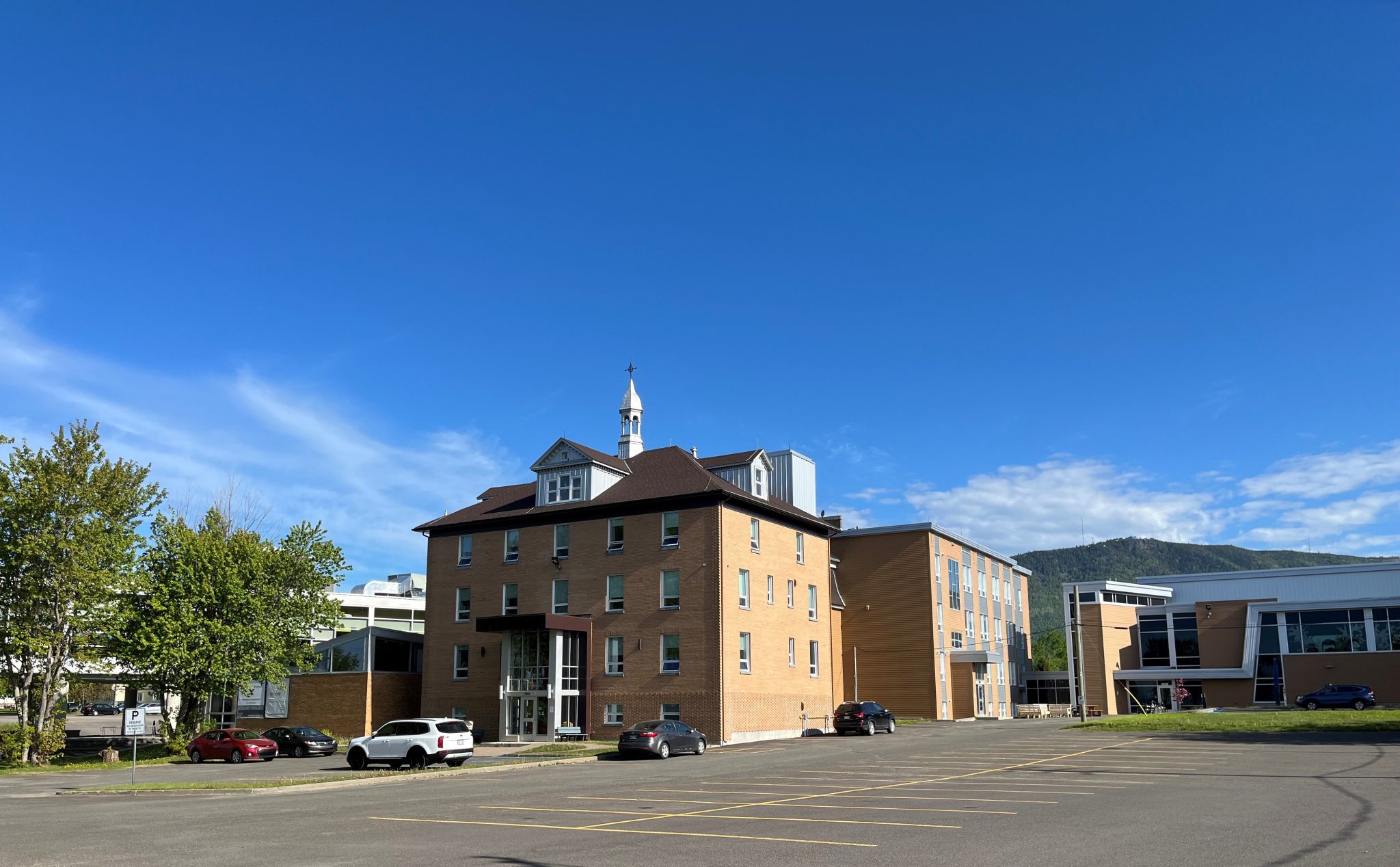 Guide de la rentrée - La Zone étudiante du Cégep de la Gaspésie et des Îles